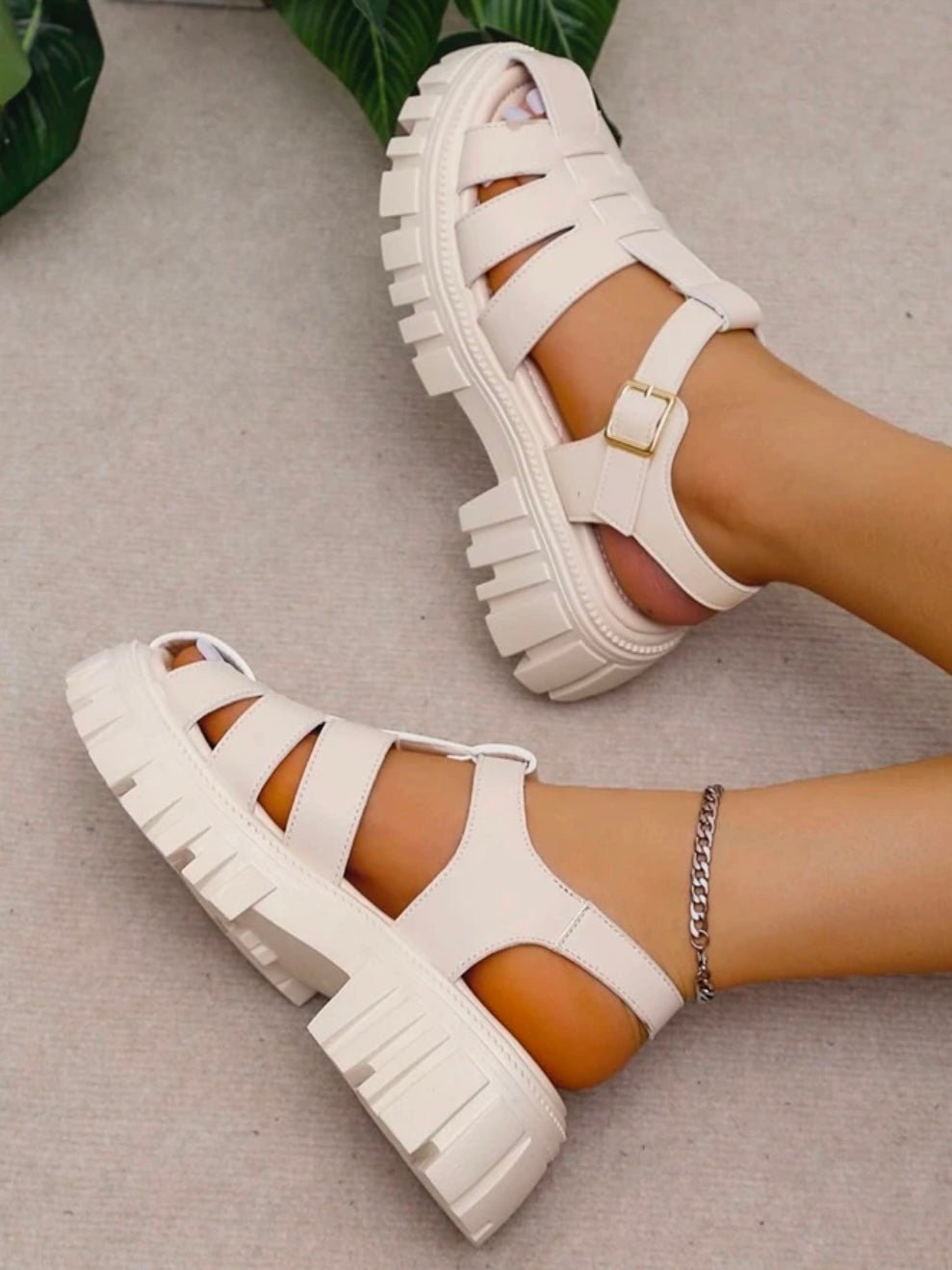 Beige plastic sandals – Wapas