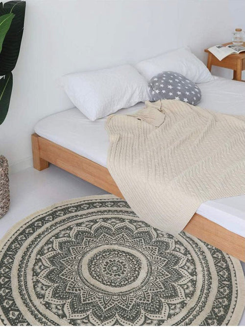 Round mandala rug